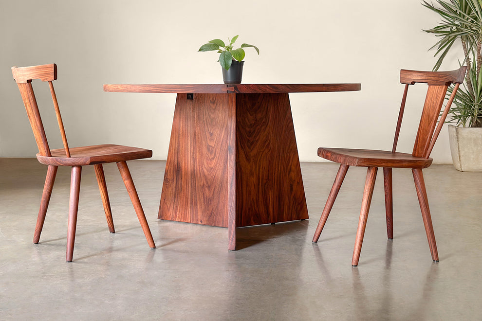 Trivit Triangle Dining Table -Rosewood – solidbench